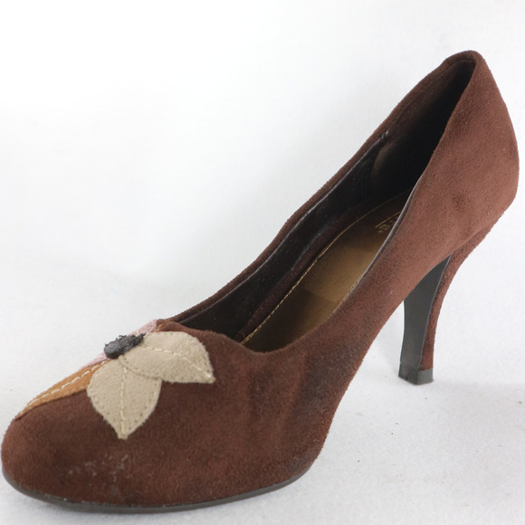 Highlights | Shoes | Like New Highlights Chocolate Brown Floral Heels ...